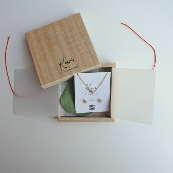 muni mini set 【k14gf】 ピアス（スタッド・一粒） kiwi 通販 15046984｜Creema(クリーマ)