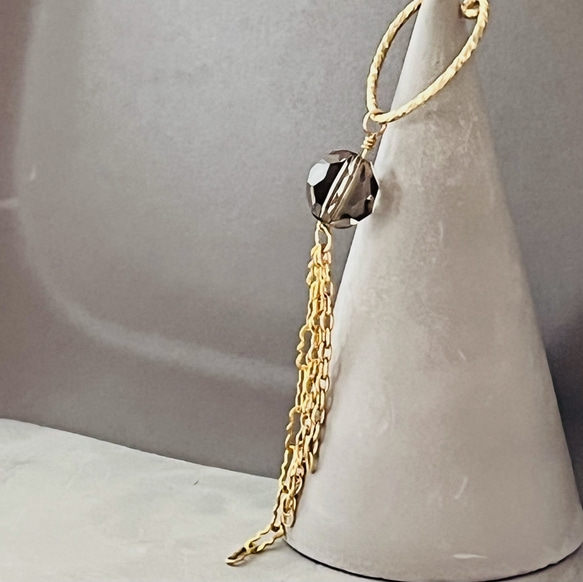 【バッキーボール】14kgf スモーキークォーツのフリンジイヤーカフ イヤーカフ milimili901 通販｜Creema(クリーマ)