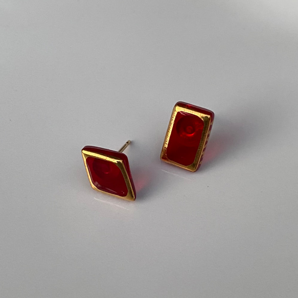 《A様オーダー品》【ピアス】gold-line(red）14kgf(替) ピアス（スタッド・一粒） CHICCA 通販 15076586｜Creema(クリーマ)