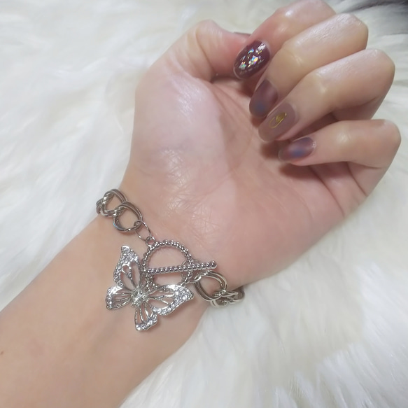 B7004 ⌇キラキラ ビジュー 蝶々 ブレスレット 量産型 地雷 推し活 推し ライブ ブレスレット La chaton♡条件達成送料お得 ...