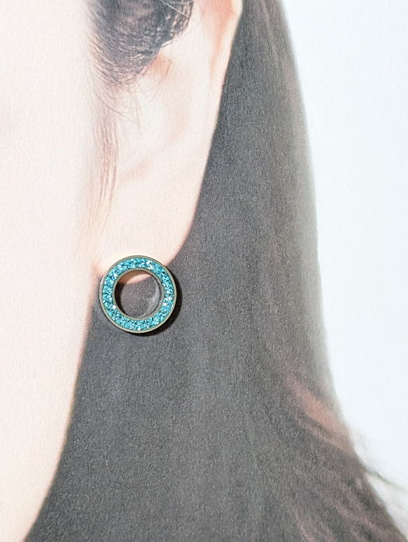 半額お値下げステンレスサークルスワログルーデコピアス4色 ピアス（その他） Yoko Shine 通販 15123047｜Creema(クリーマ)