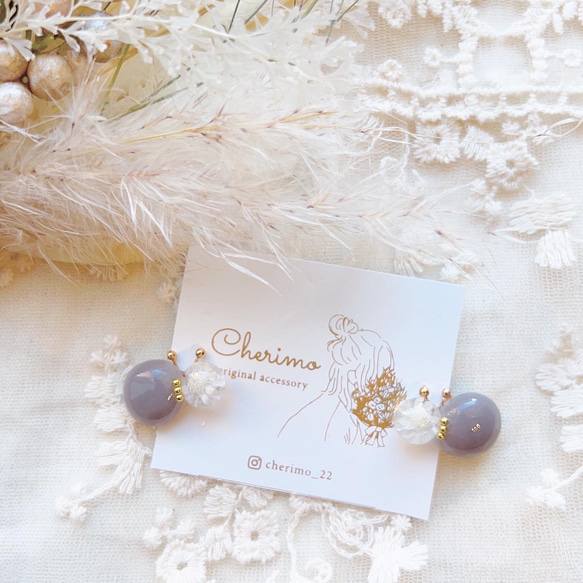 バタフライ×レジン×ドライフラワー×淡色カラー イヤリング ピアス ピアス（スタッド・一粒） Cherimo 通販 15128733｜Creema(クリーマ)