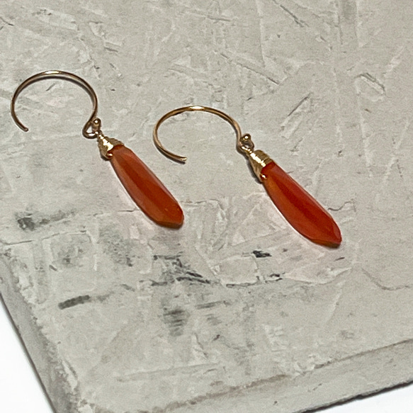 14kgfカーネリアンAAAのフックピアス イヤリングに変更可能 ピアス（フック・チェーン） r.fait.main 通販 15143390｜Creema(クリーマ)