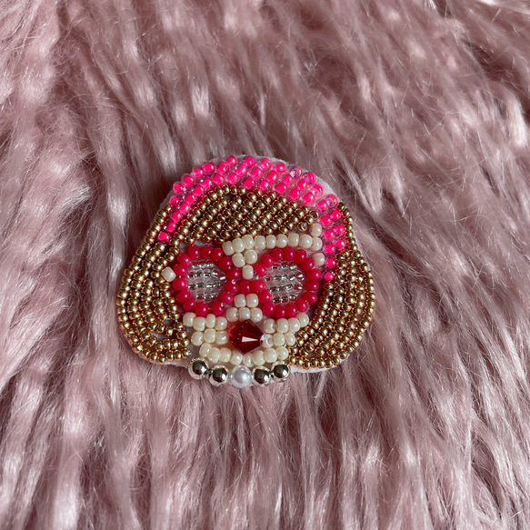 ピンクが好きな女の子 ブローチ ありんこ 通販 15172806｜Creema(クリーマ)