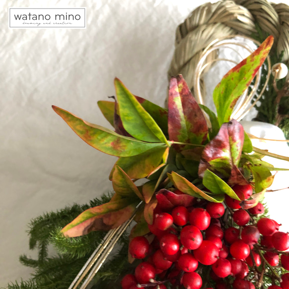 南天の実とヒカゲノカズラ 縁起物 /生花 しめ縄・しめ飾り watano mino 通販｜Creema(クリーマ) 15185710