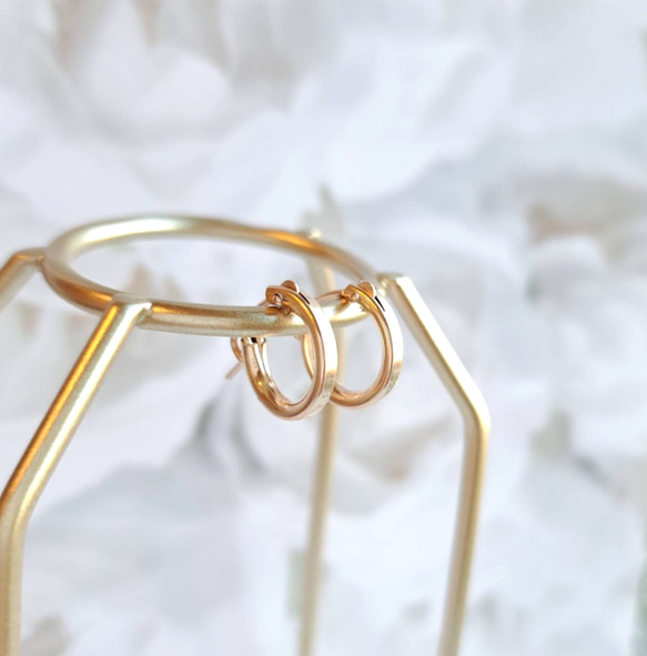 14kgf フープピアス(13mm) ピアス（フープ） Dress 通販｜Creema(クリーマ) 15189302