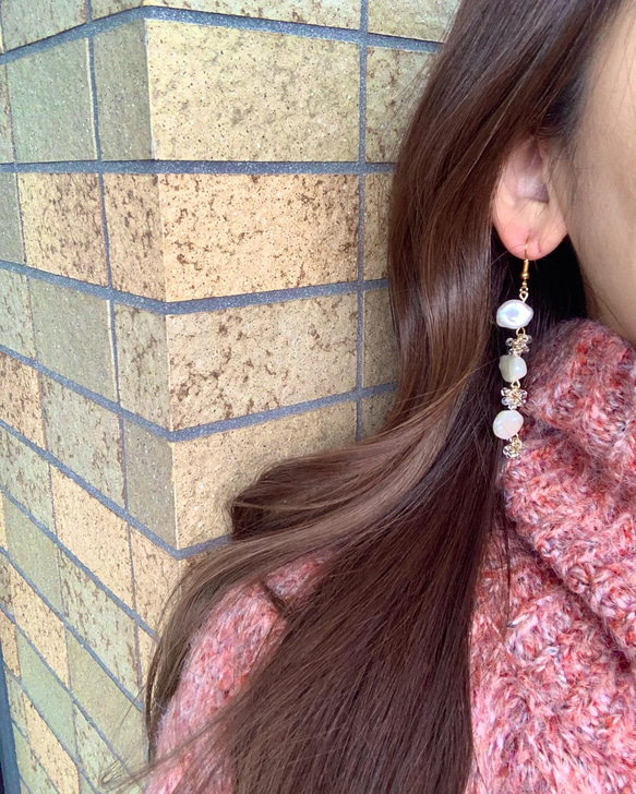 3連パールピアス ホワイト/クリア ピアス（フック・チェーン） uni913 通販 15189719｜Creema(クリーマ)