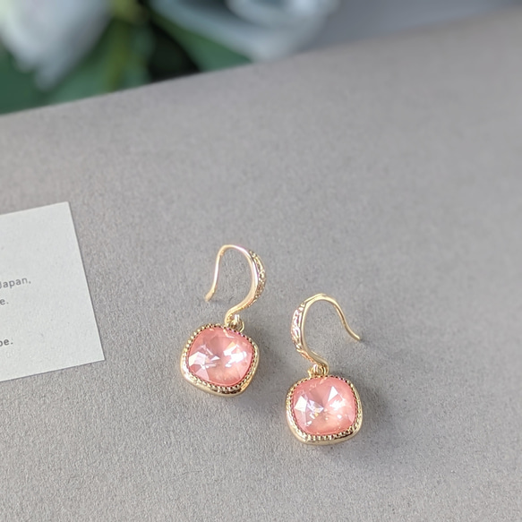 14kgf pink-shell スクエア型ピンクシェルクリスタルピアス/イヤリング サージカルステンレス ピアス（フック・チェーン） pomepome 通販 15200139｜Creema ...