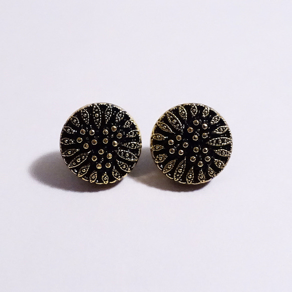 No.387 西ドイツ ヴィンテージ ガラスボタン 11mm 2個セット ボタン reisebuch(ライゼブーフ) 通販｜Creema ...