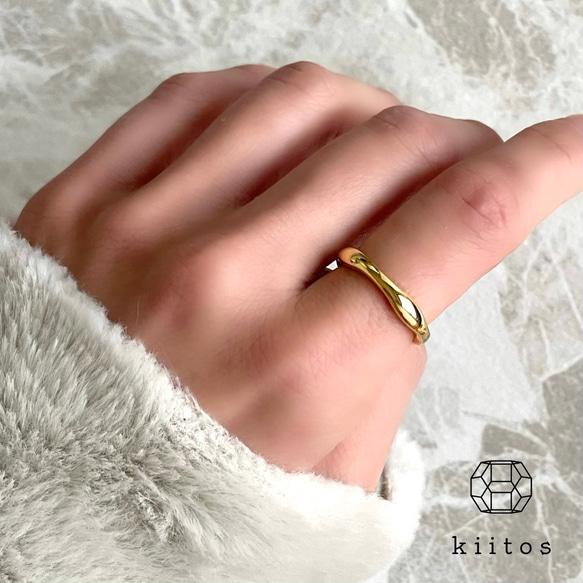 つけっばなし♪OK！金属アレルギー対応 316L サージカルステンレス 波打ち シンプル リング 指輪 kiitos 指輪・リング kiitos★11/4日より順次発送 通販 15248446 ...