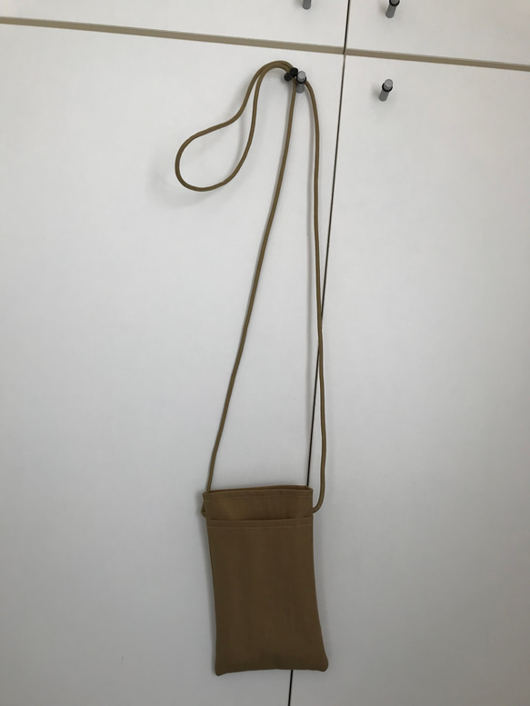 23g！！弱撥水の軽量サコッシュ(ネイビー) ※送料込 サコッシュ ON THE TRAIL 通販 15251883｜Creema(クリーマ)