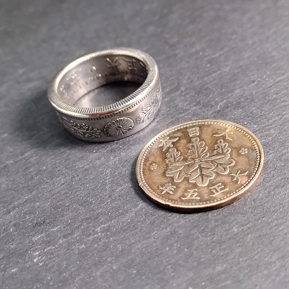 キキさま制作ご依頼品 大正五年 旭日五十銭銀貨 コインリング 18号 ＆ 大正五年 桐一銭青銅貨 セット 指輪・リング garage ...