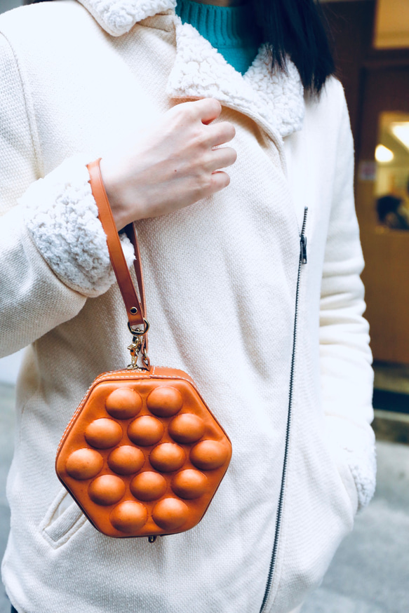 レザーエッグワッフルトートバッグ ポシェット Grew From Hands 通販｜Creema(クリーマ) 15282885