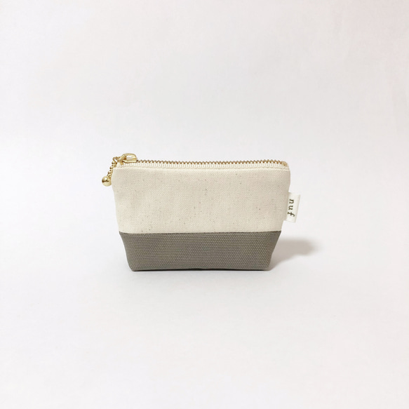 帆布の小さなポーチ〈グレージュ〉 ポーチ nuf 通販 15283296｜Creema(クリーマ)