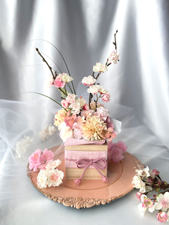 【ウッドBOX＊淡色桜アレンジメント】ギフト 贈り物 桜 八重桜 ピンク 淡色 アートフラワー tsumugu花工房 通販 15304694 ...