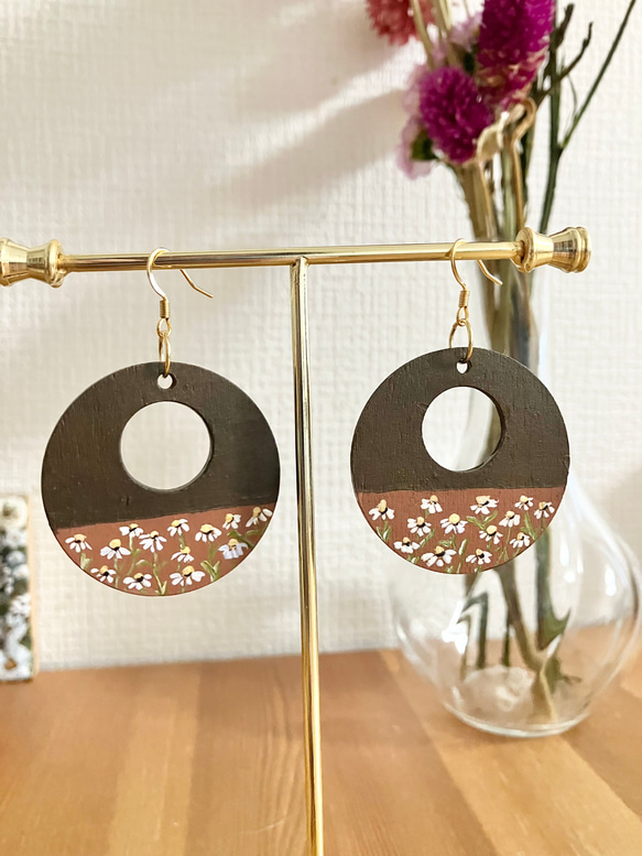 サージカルステンレス製K18メッキ使用、ハンドペイント木製ピアス、ウッドイヤリング、ハンドペイントイヤリング ピアス（フック・チェーン ...