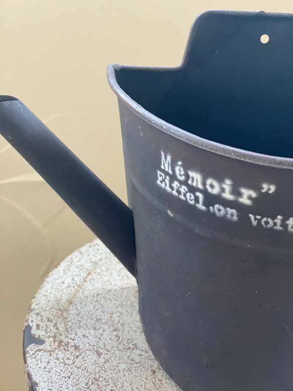 《可愛いブリキじょうろ型壁掛け鉢》 観葉植物 多肉植物 お花の寄せ植えに ガーデニング ブリキ缶 アンティーク 94 一輪挿し・花瓶・花器 ...