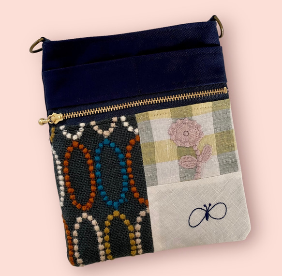 ミナペルホネン パッチワーク オーガナイザー ポシェット サコッシュ ユーカリ 通販 15332176｜Creema(クリーマ)