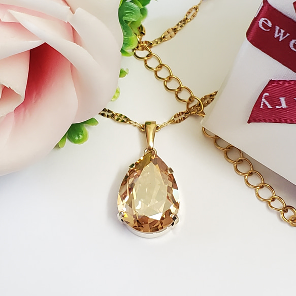 スワロフスキー＊ネックレス＊トパーズ＊アレルギー対応＊サージカルステンレス＊シンプル＊綺麗め＊しずく ネックレス・ペンダント mugikko🍀 ...