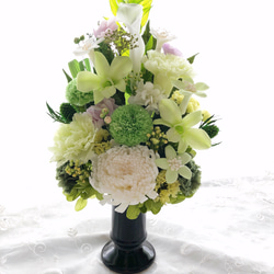 グリーンの清楚なお仏花 プリザーブド フラワー プリザーブドフラワー F*grace エフグレース 通販 15336846｜Creema(クリーマ)