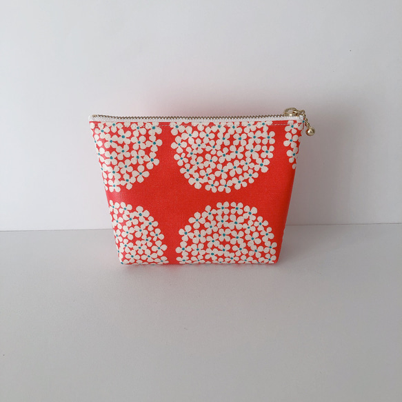 【在庫限り】マチ付き ラミネートポーチ 14cmファスナー／ピンクレッド ポーチ Nene*to IRO 通販 15337726｜Creema ...