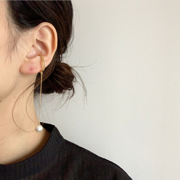 243. gold揺れるコットンパールのイヤーカフ semi order /両耳 イヤーカフ お急ぎの場合はご購入前にご相談ください☺ 通販 ...