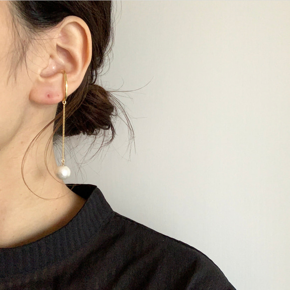 243. gold揺れるコットンパールのイヤーカフ semi order /両耳 イヤーカフ お急ぎの場合はご購入前にご相談ください☺ 通販 ...