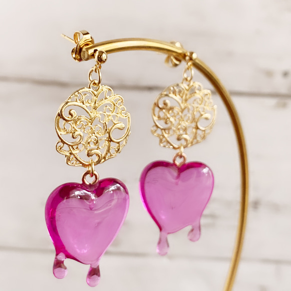 Melty Heart 蕩けたハートの耳飾り ピアス（スタッド・一粒） ありくいたん 通販 15348391｜Creema(クリーマ)