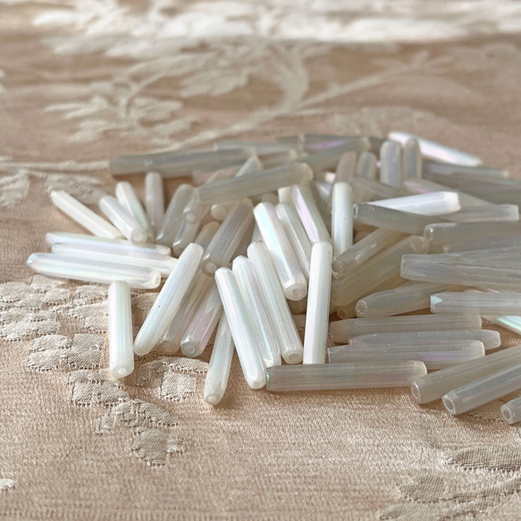 Long Bugle Beads 約27mm×4mm [BE-302]＊4本＊Antique＊ ビーズ Lyrique 通販 15356970 ...