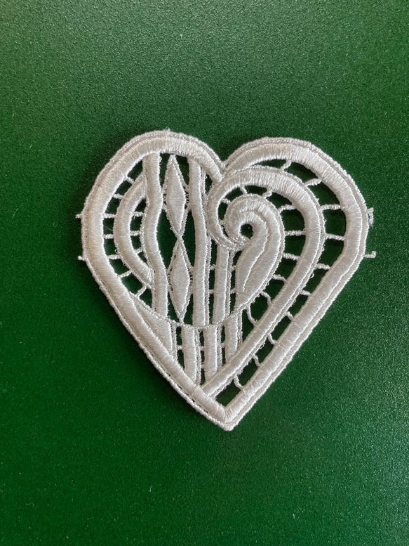 ♥ハート♥ レース・モチーフ・アップリケ #0262 その他ファッション雑貨 Madame Emiko 通販 15380308｜Creema(クリーマ)