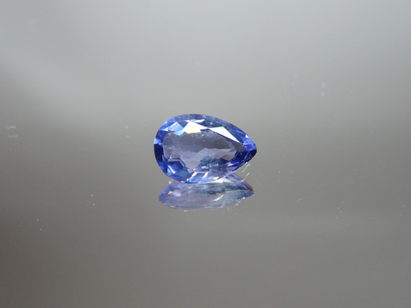 Q783 【マダガスカル産】★天然無処理★ アイオライト（菫青石） ルース 天然石 GEO ROCK 通販 15383497｜Creema(クリーマ)