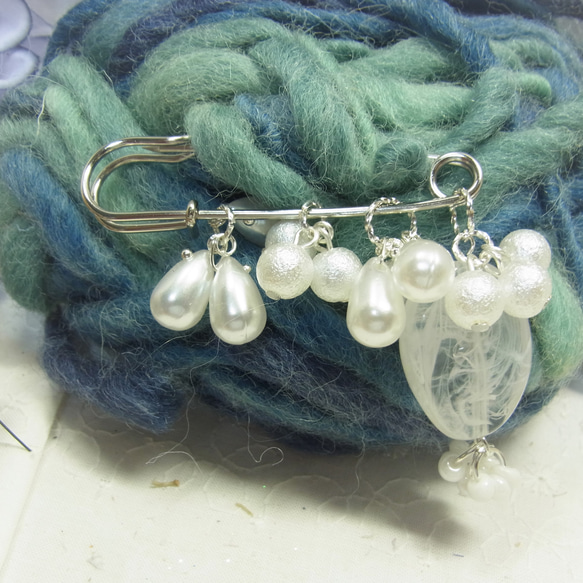 ストールピン キルトピン ブローチ ハットピン ドロップパール ブローチ フィンヌ 通販｜Creema(クリーマ) 15422738