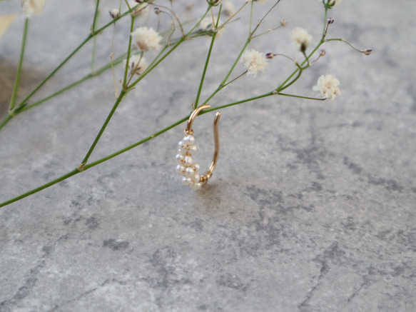 14kgf＊小さな淡水パールの淡雪イヤーカフ イヤーカフ soie grège 通販｜Creema(クリーマ)