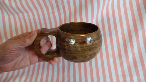 古木のチークで作った一木彫りコーヒーカップ. マグカップ 良岳 通販｜Creema(クリーマ) 15434500