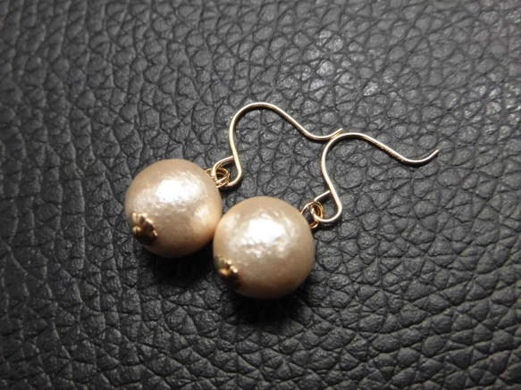 【SALE】【14KGF】8mmコットンパールの1粒ピアス A28￥1890→￥950 ピアス（フック・チェーン） KAZEYA－かぜやー 通販 15444414｜Creema(クリーマ)