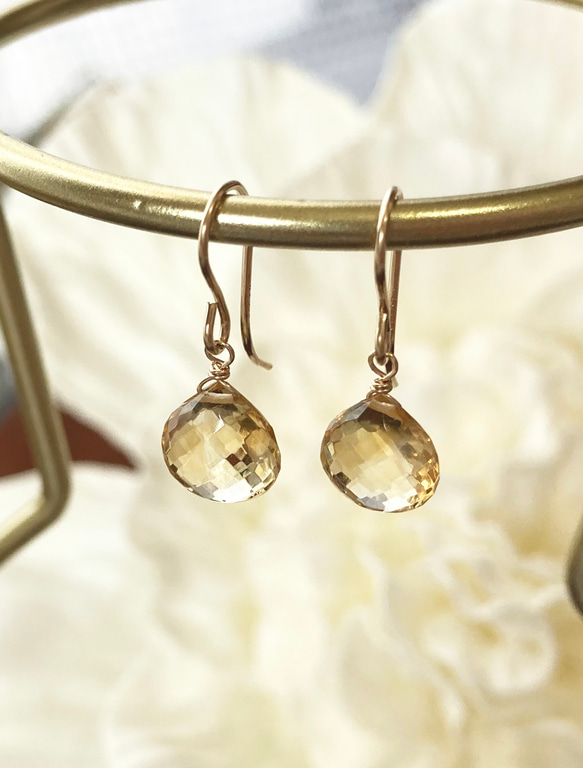 こっくりハニーイエロー 高品質シトリンの一粒ピアス 14kgf ピアス（フック・チェーン） En. 通販 15453436｜Creema(クリーマ)