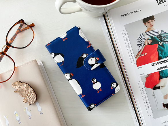 ネイビーなツノメドリくんの手帳型スマホケース【iPhone/Android】 スマホケース・カバー chippitomu(チッピトム) 通販 ...