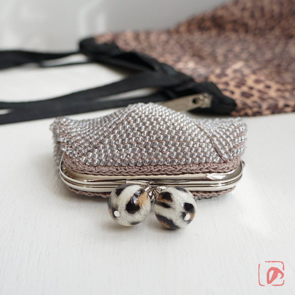 ばあば作☆☆総ガラスビーズのがま口（leo chocolat ・1863） 小銭入れ・コインケース SHOP2155 通販 15492268｜Creema(クリーマ)