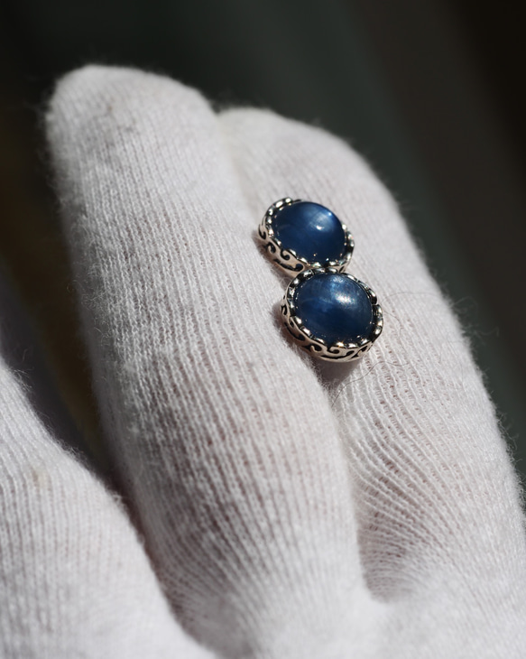 選択型：カイヤナイト6.8.10 S925アンティークピアス ピアス（スタッド・一粒） ケロリン堂 通販｜Creema(クリーマ)