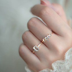 繊細な小さい 宝石スクエア小さい4つ並びダイヤ 指輪 SV925 シルバー K18 GP 指輪・リング 天然石アクセサリーのfiracia 通販 15495532｜Creema(クリーマ)