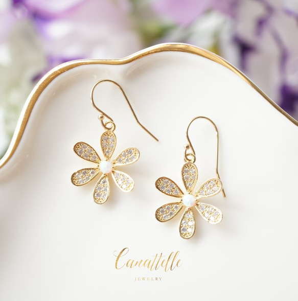 再販 14kgf オパール・フラワー・ピアス ピアス（フック・チェーン） Canattelle 通販 15512174｜Creema(クリーマ)