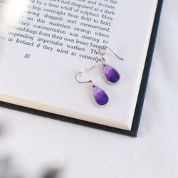 tears 刺繍ピアス【パープル】 ピアス（フック・チェーン） ツヅレ 通販 15518442｜Creema(クリーマ)