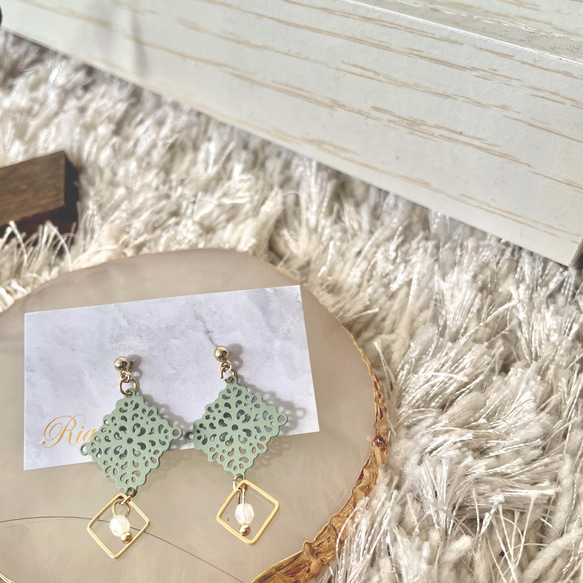 キレイめカジュアルピアス＊【ゆれる エスニック風 ミントグリーン】 ピアス（スタッド・一粒） Ria＊-ﾘｱ- 通販 15556106 ...