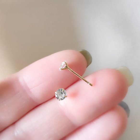 ピアス ジルコニア 一粒 シルバー925 14kgp 定番 上品 きらきら シンプル こぶり ピアス（スタッド・一粒） milly haus 通販 15578817｜Creema(クリーマ)