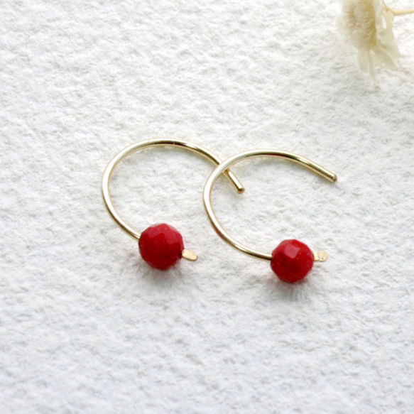 14kgf赤珊瑚一粒ピアス・ラウンド ピアス（スタッド・一粒） *Hitotsubu* 通販｜Creema(クリーマ) 15582175