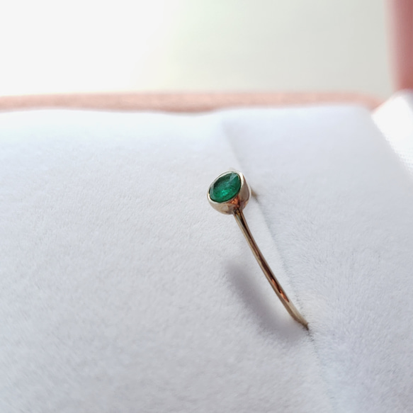 受注制作 K10 細身ベゼルリング 宝石質 エメラルド ブラジル産 3mm 指輪・リング ホメオスタティックスタイル 通販 15601899｜Creema(クリーマ)