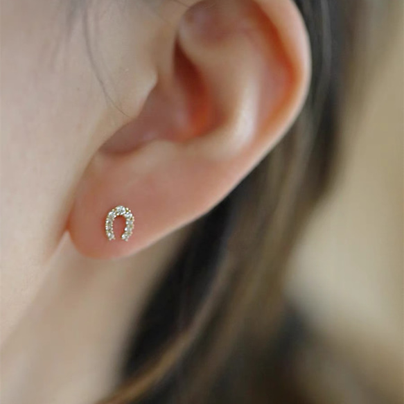 [] 925純製 14kgp 882# CZ ジルコン キューブ アメリカンピアス ピアス（フープ） Tiara88 通販 15628912｜Creema(クリーマ)