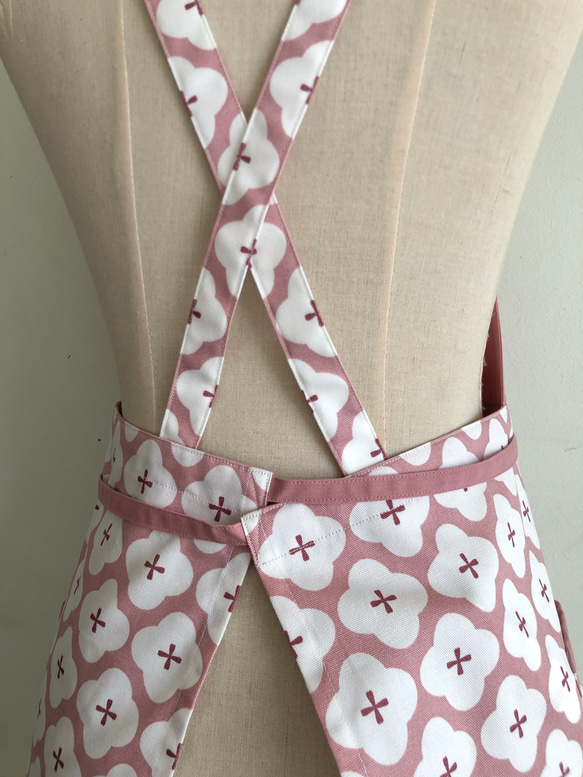 【大人用】ガーデン Fuwa Fuwa Flower ピンク エプロン エプロンと布小物 MUMU-RU 通販 15642492｜Creema ...