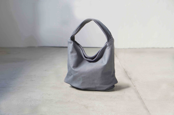 吸い付くようなタッチ感⁂軽く柔らかい袋タイプ・LUA(LA003)＃gray⁂ トートバッグ totokoko 通販 15645148｜Creema(クリーマ)