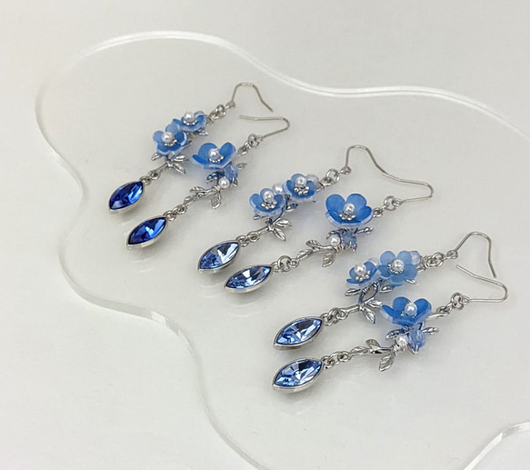 【受注生産】ネモフィラのピアス（イヤリング可） 晴れやかブルー2025 ピアス（フック・チェーン） kamelia 通販 15654886 ...